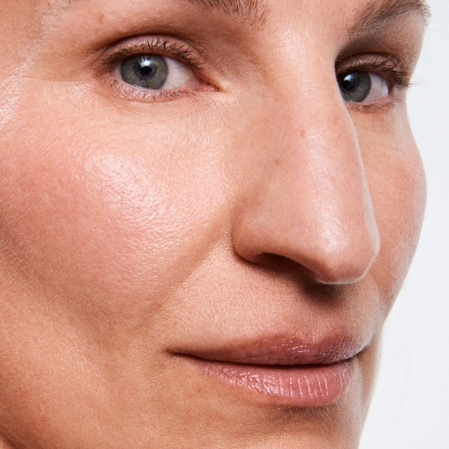 The Retinol Serum | Transformative vitamin A serum | MANTLE